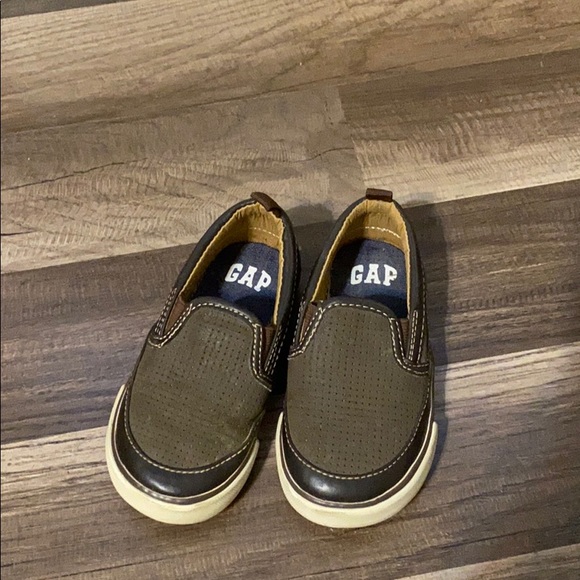 GAP | Shoes | Hp Everything Kids Posh Party Toddler Boys Brown Gap ...